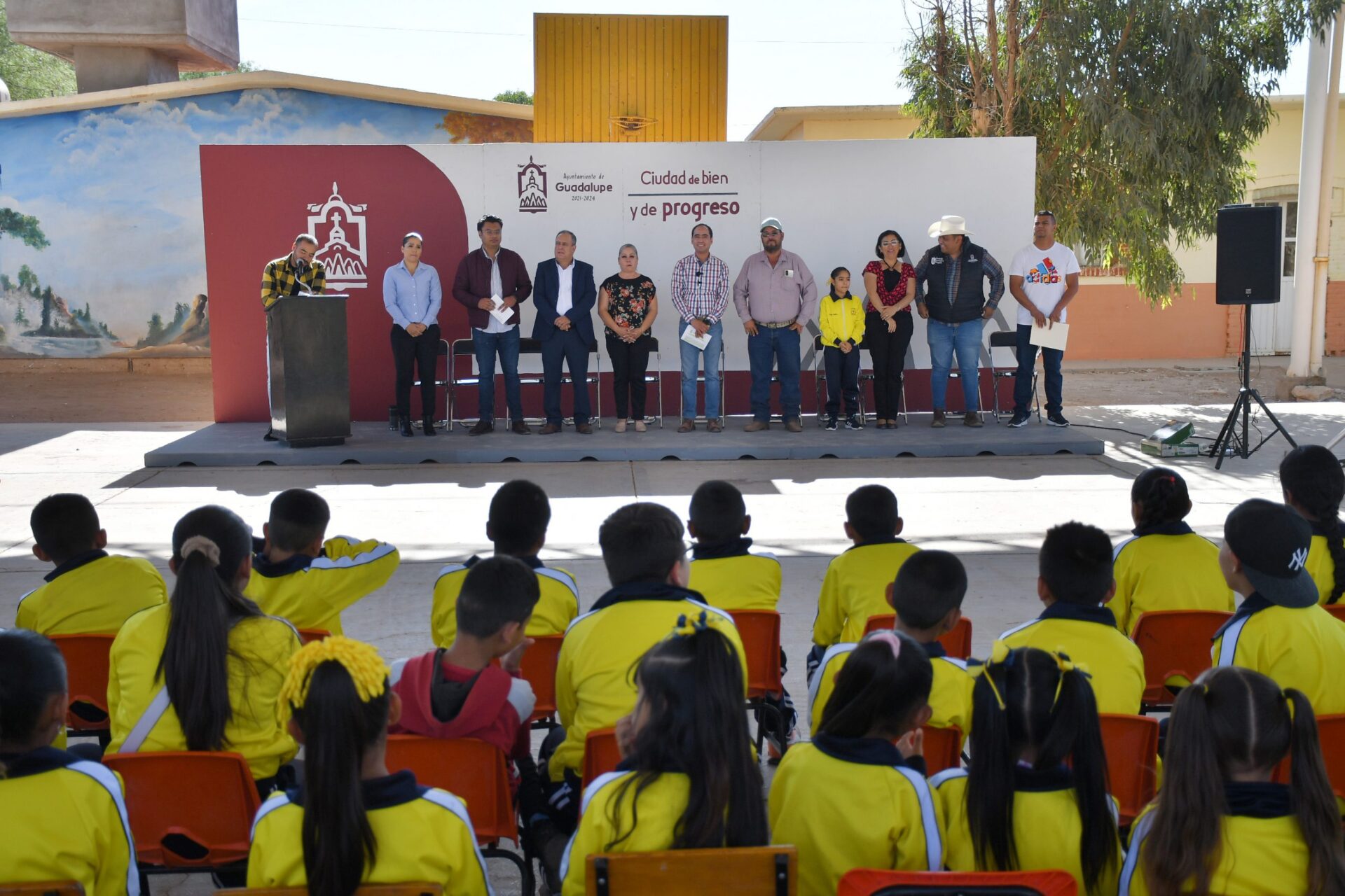 Entregan infraestructura en escuela rural - NTR Zacatecas