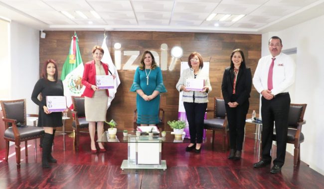 Realiza IZAI conversatorio «El reto de ser mujer» - NTR Zacatecas