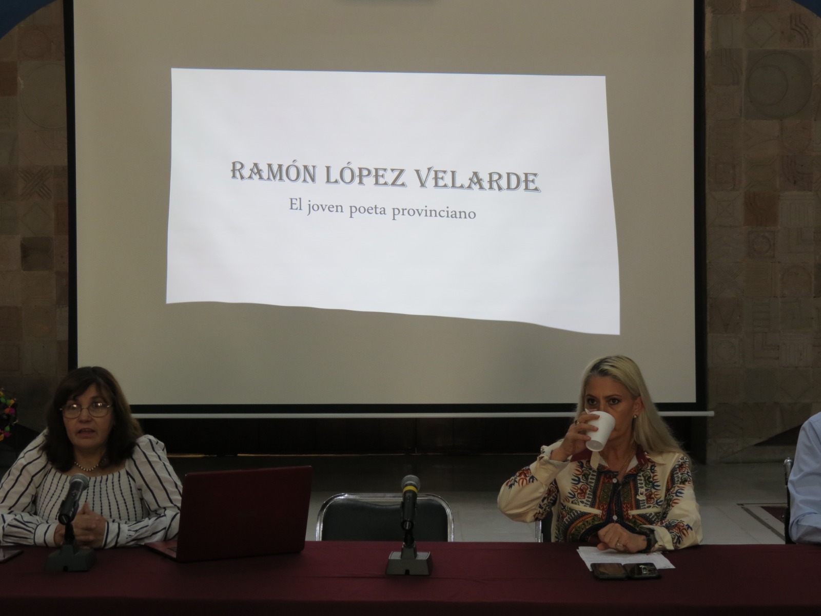 Presentan conferencia sobre Ramón López Velarde - NTR Zacatecas