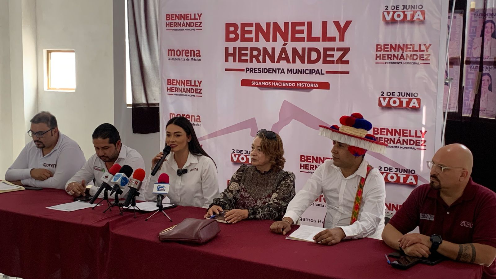 Benelly presenta sus enlaces con maestros y los wixaritari - NTR Zacatecas