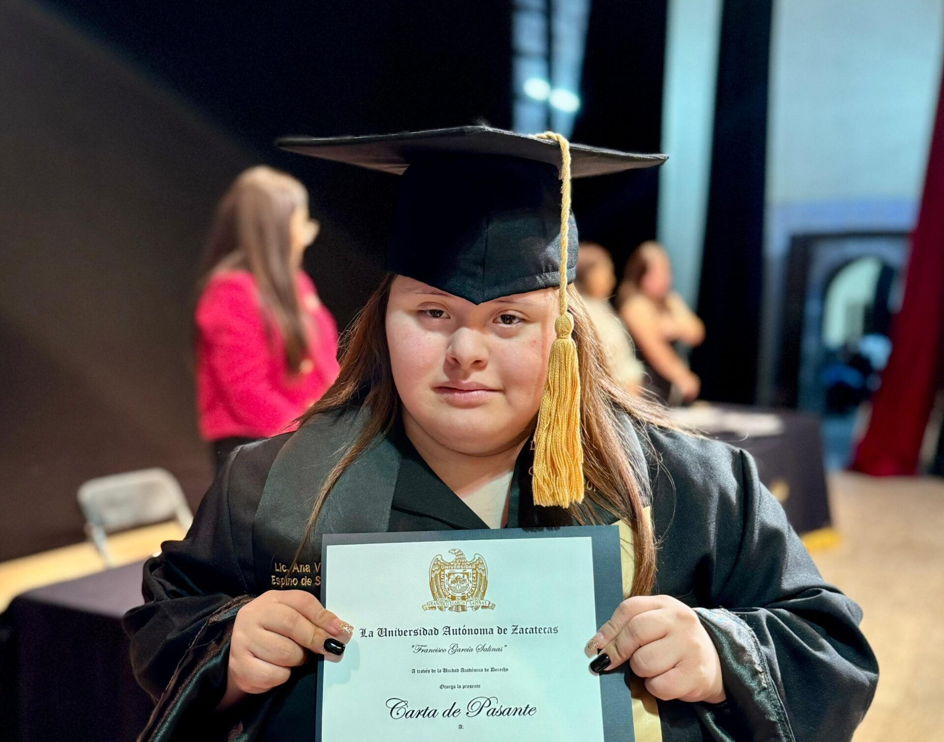Se gradúa en Derecho primera mujer con síndrome de down - NTR Zacatecas Se gradúa en Derecho primera mujer con síndrome de down - NTR Zacatecas