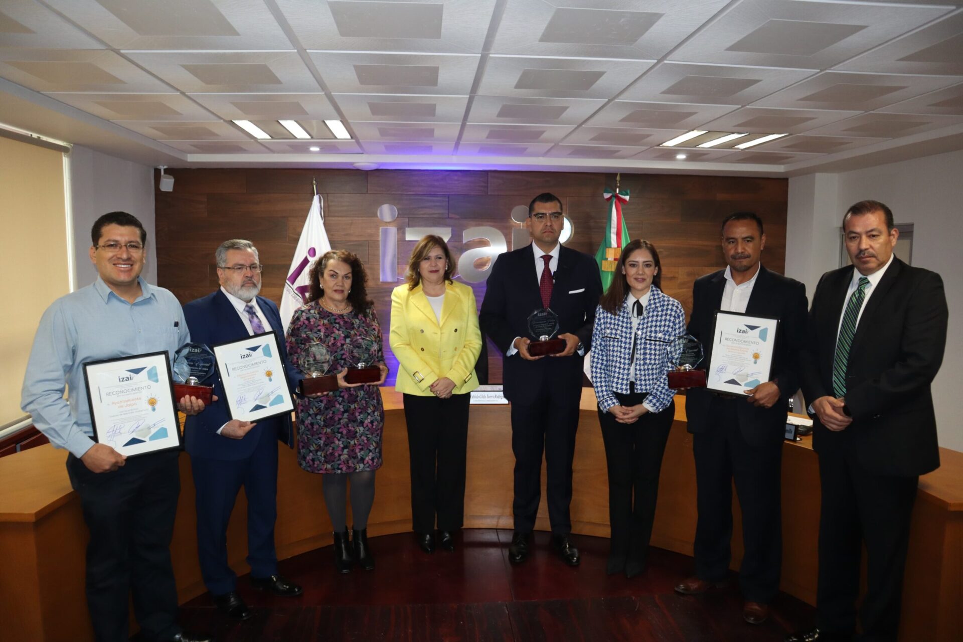 Premia Izai a instituciones - NTR Zacatecas
