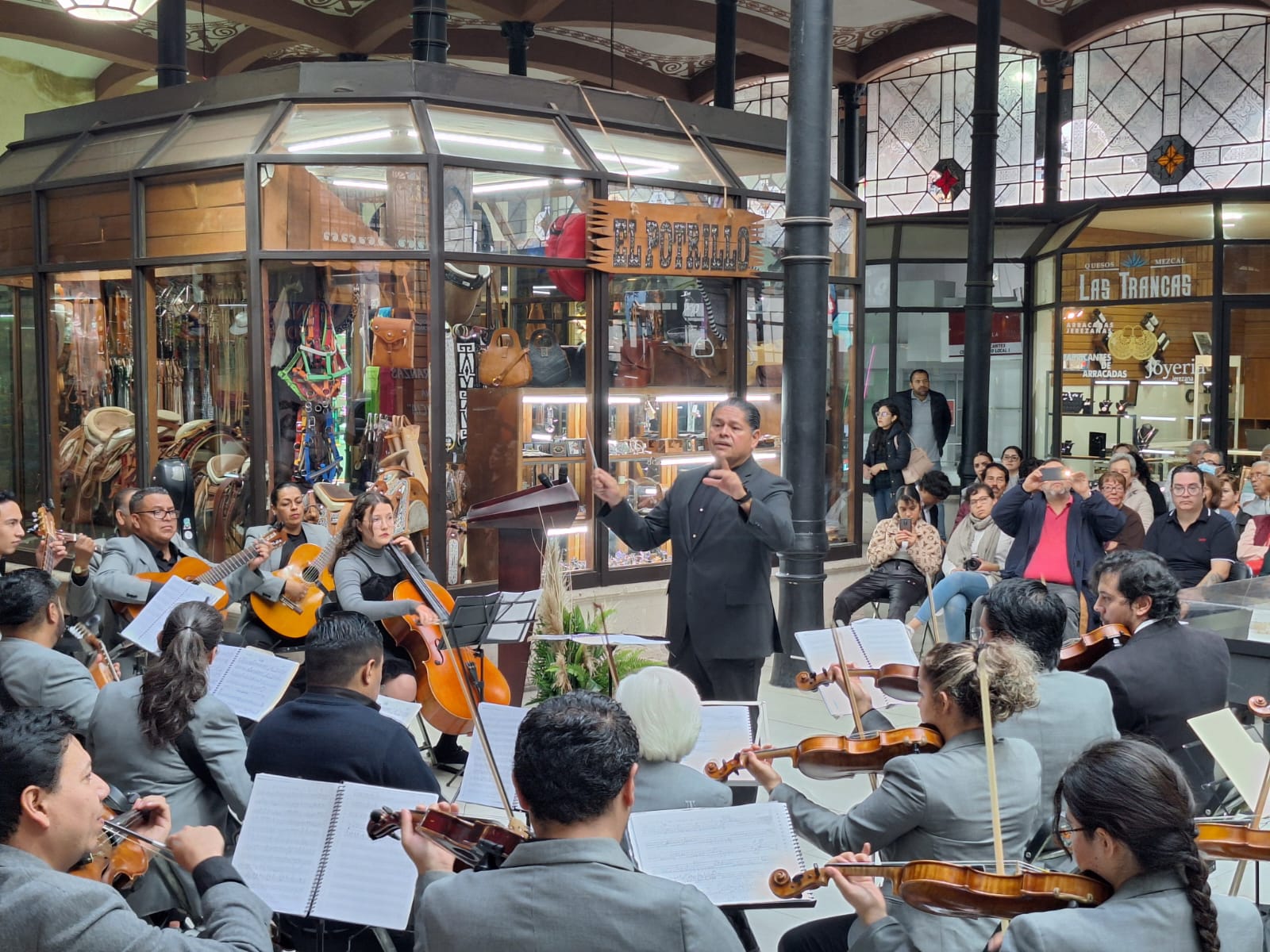 Rinden homenaje a Genaro Codina - NTR Zacatecas