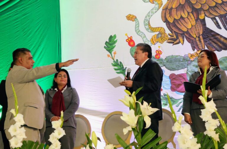 Rinde protesta alcalde Ramiro Hinojosa en Sombrerete - NTR Zacatecas