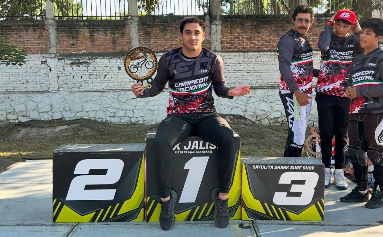 Hugo Soto es Pentacampeón Elite de BMX - NTR Zacatecas