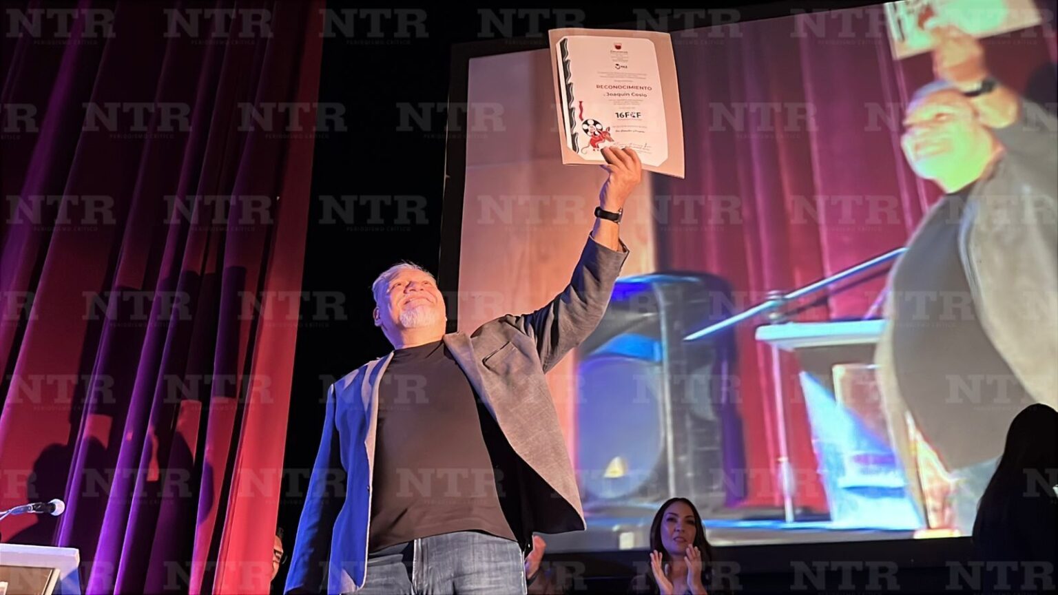 Rinden homenaje al actor Joaquín Cosío - NTR Zacatecas