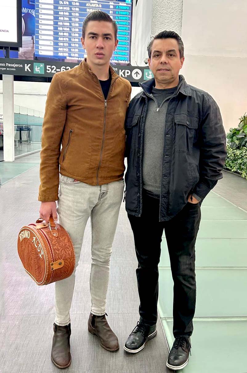 Viaja el matador Bruno Aloi a Colombia - NTR Zacatecas