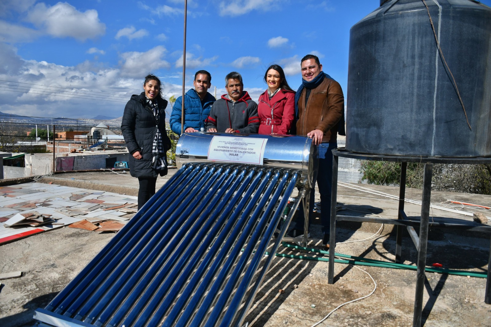 Entregan calentadores solares en Santa Mónica - NTR Zacatecas