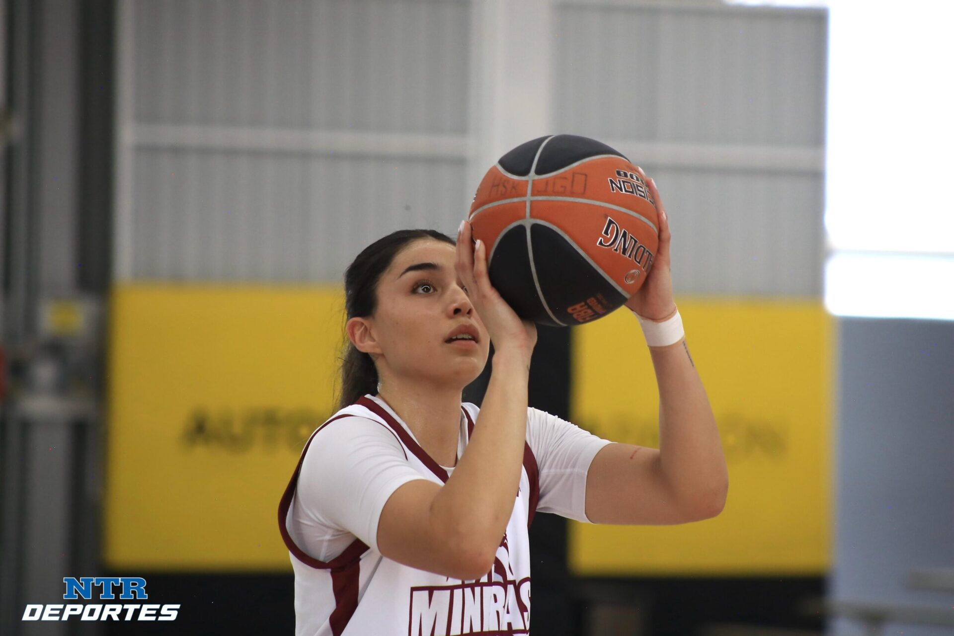 Mineras arraza contra Huskys - NTR Zacatecas