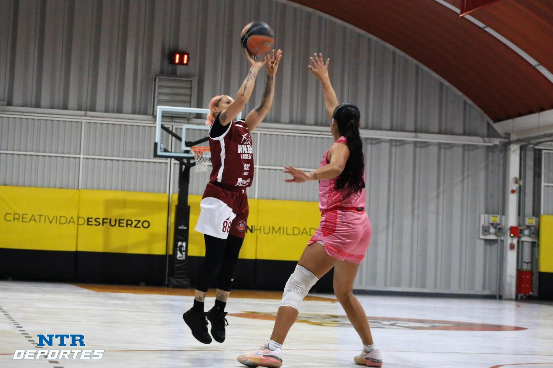 Mineras arraza contra Huskys - NTR Zacatecas