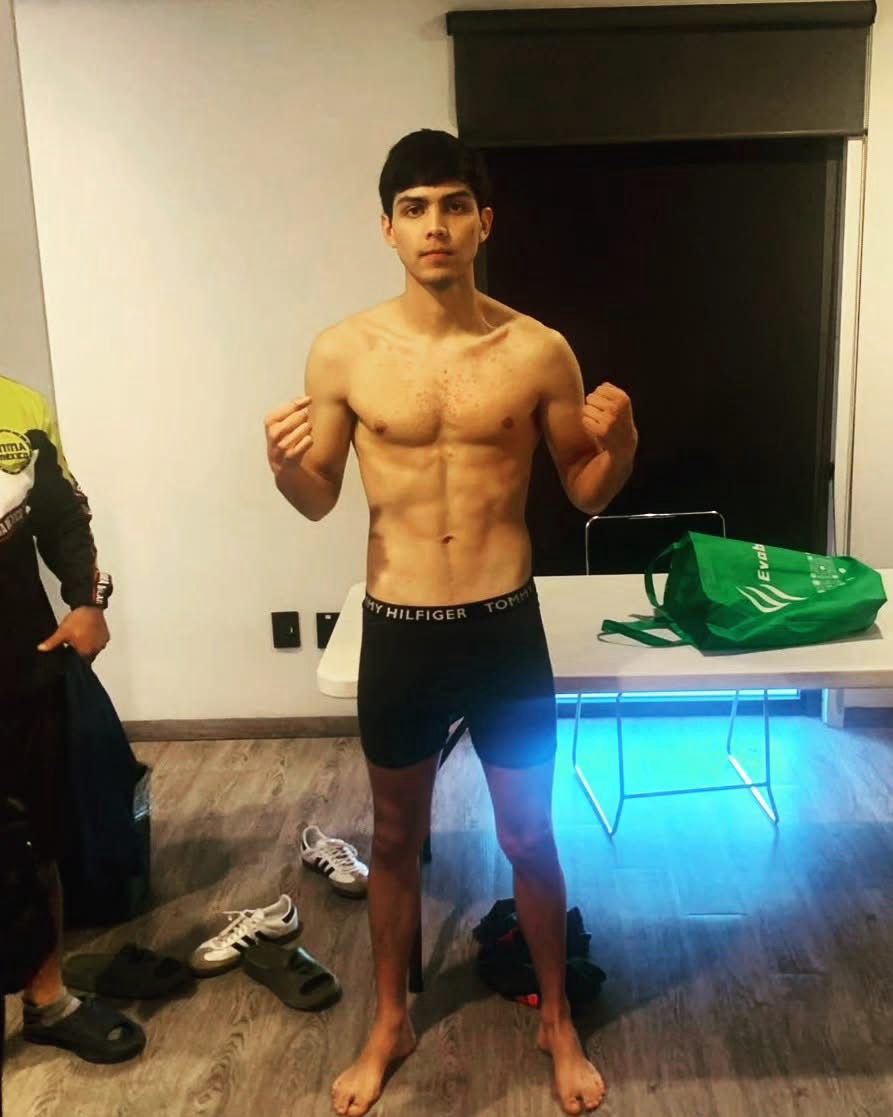 Rafael de la Rosa se despide de la MMA México - NTR Zacatecas