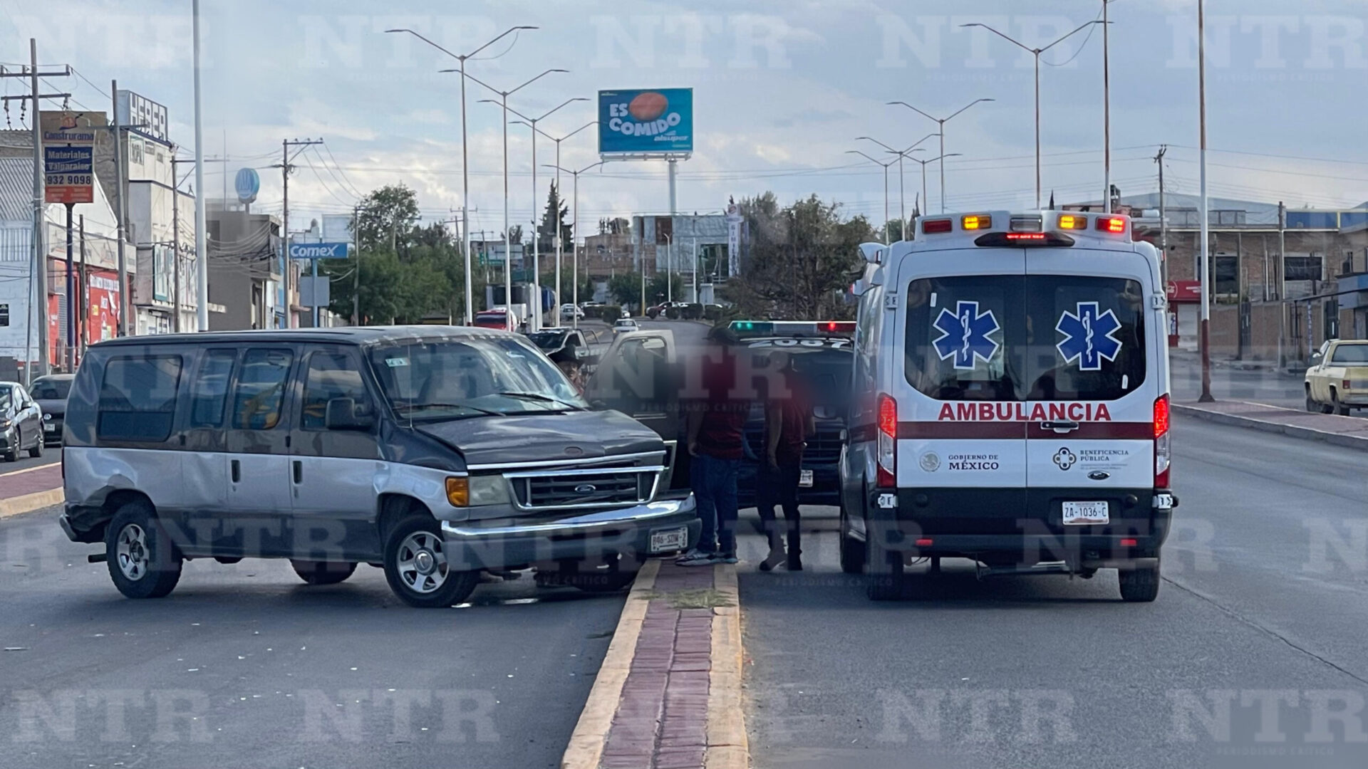 Chocan en bulevar Jesús Varela Rico - NTR Zacatecas