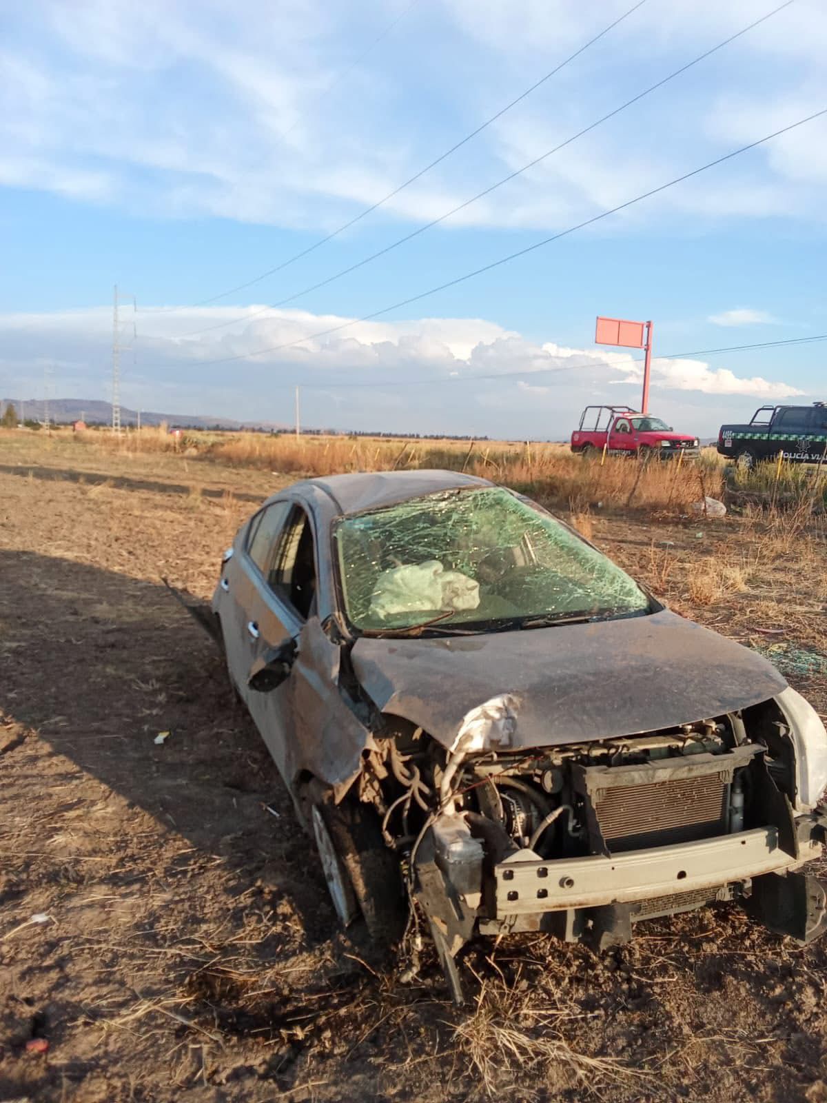 Deja un lesionado aparatosa volcadura - NTR Zacatecas