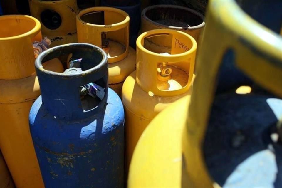 Multan a gasera por llenado ilegal de tanques - NTR Zacatecas