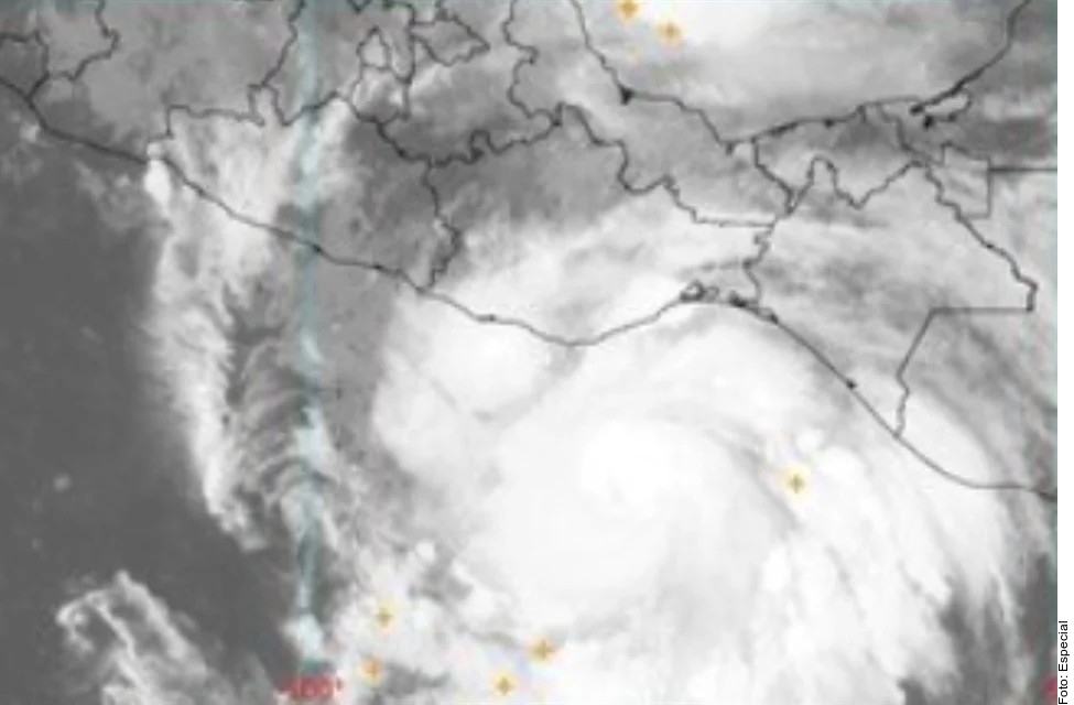 Prevén afectación de huracán "Erick" en 32 municipios - NTR Zacatecas