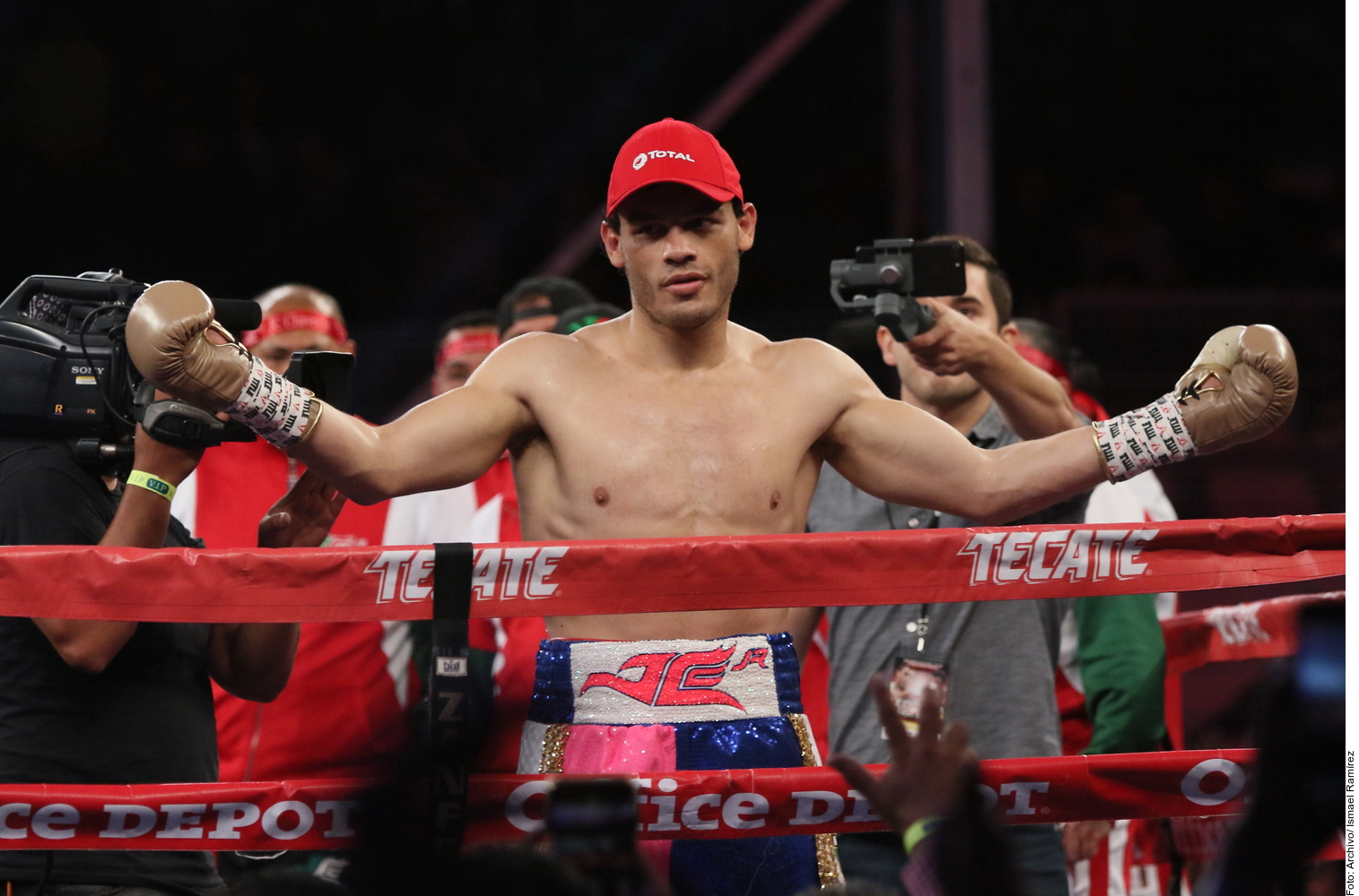 Reportan que detuvieron a Julio César Chávez Jr en EU - NTR Zacatecas