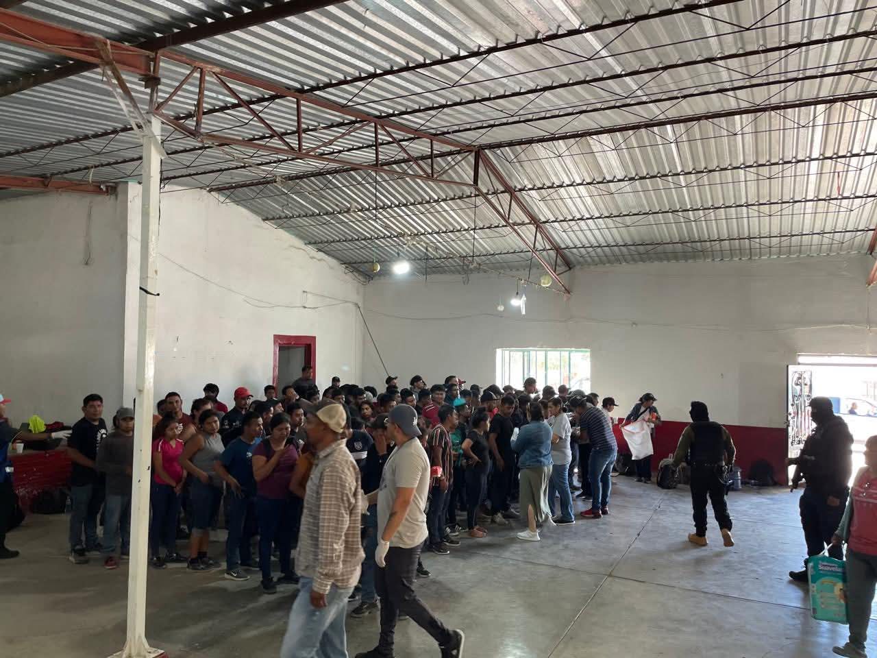 Abandonan a +100 migrantes en Durango - NTR Zacatecas