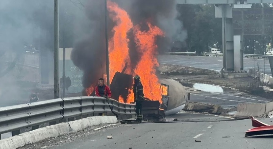 Explota pipa de gas en el Puente La Concordia en Iztapalapa - NTR Zacatecas