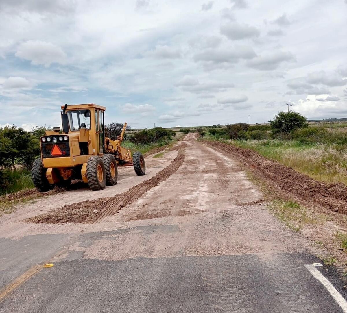 Rehabilitan caminos de terracería en Jerez con $2 millones - NTR Zacatecas