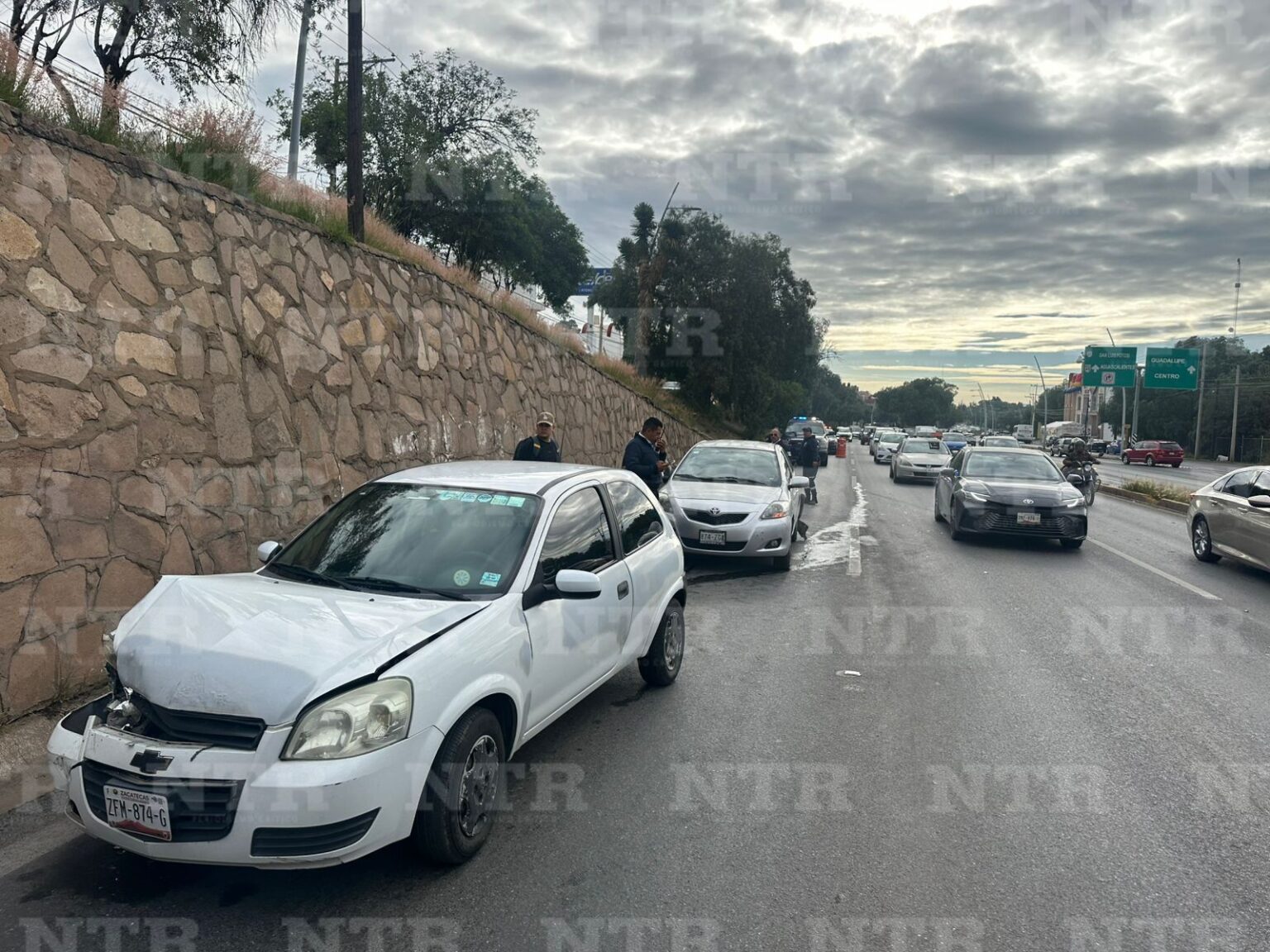 Choque en Guadalupe deja una mujer lesionada - NTR Zacatecas