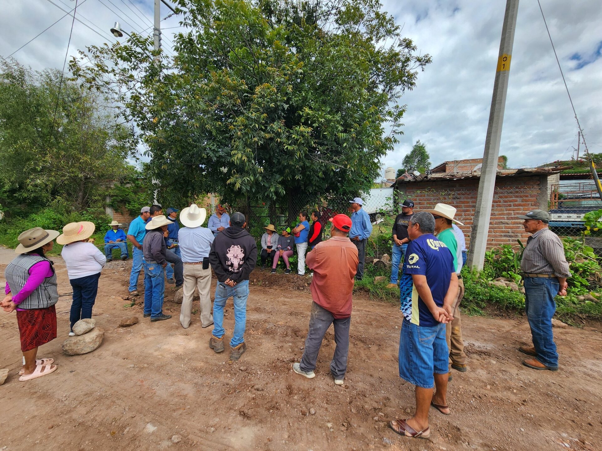 Invierten en mejorar localidad en Tepechitlán - NTR Zacatecas