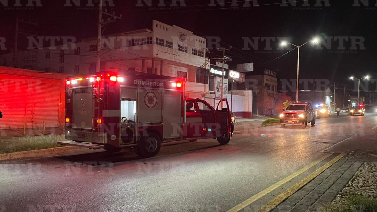 Se incendia vehículo en el Jesús Varela Rico - NTR Zacatecas