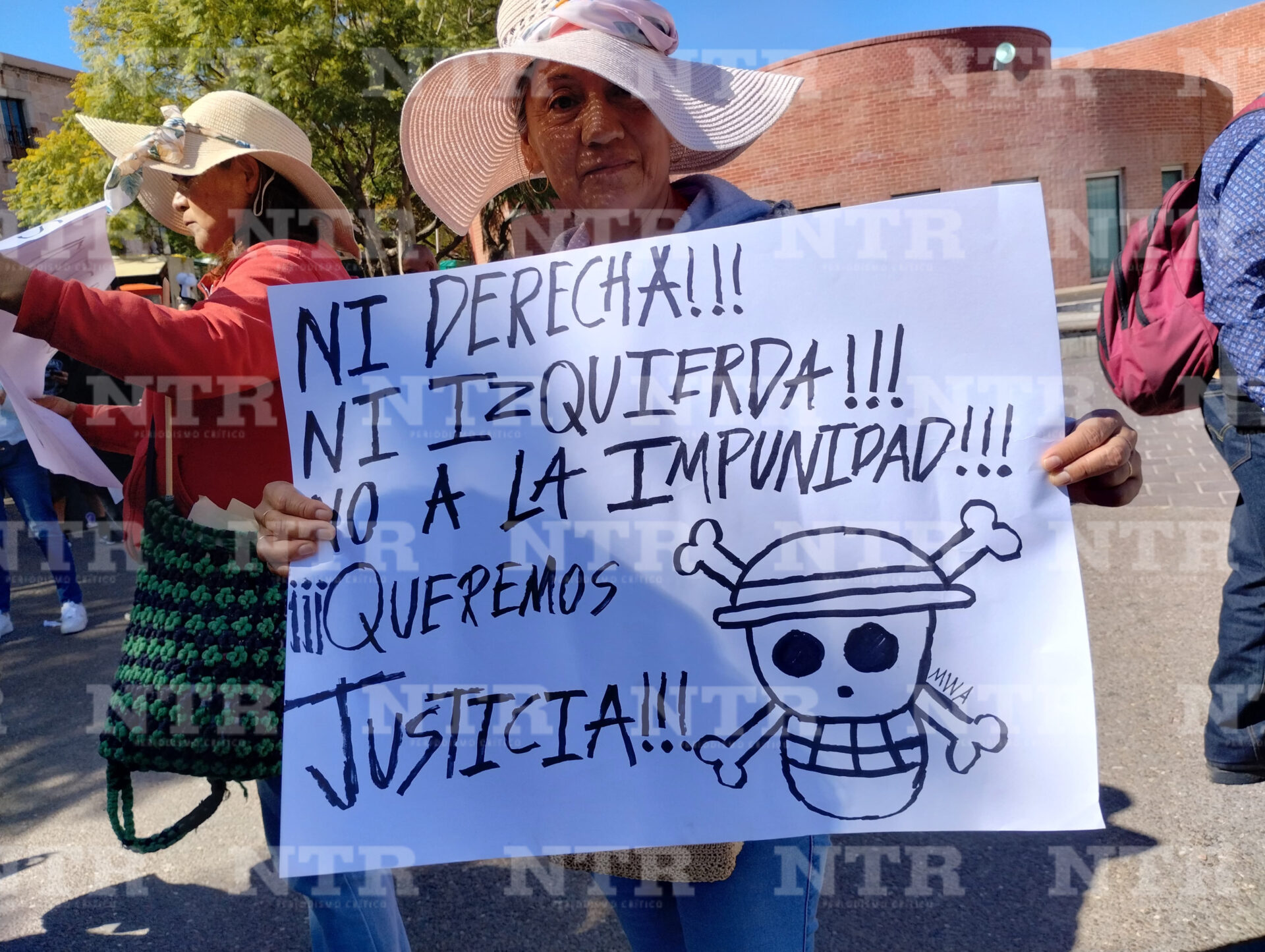 Se unen 400 zacatecanos a la marcha de la Gen Z - NTR Zacatecas