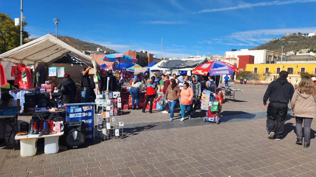 Caen hasta 80% ventas por ambulantes - NTR Zacatecas