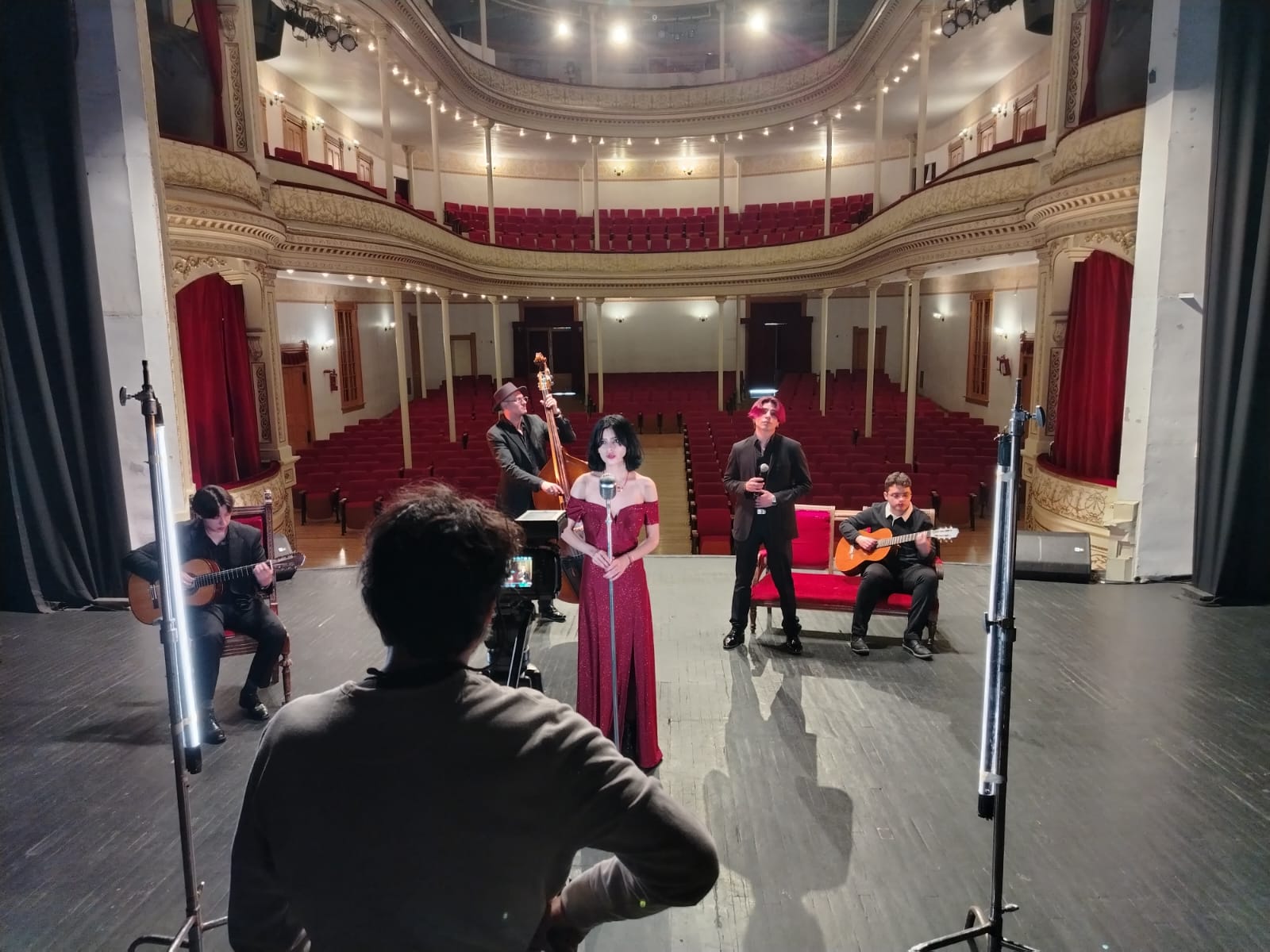 Estrena Toni Manzo cover de Soledad y el mar - NTR Zacatecas