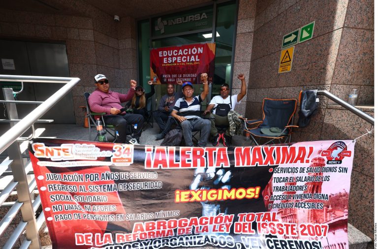 Avalan bases de la Sección 22 levantar huelga - NTR Zacatecas